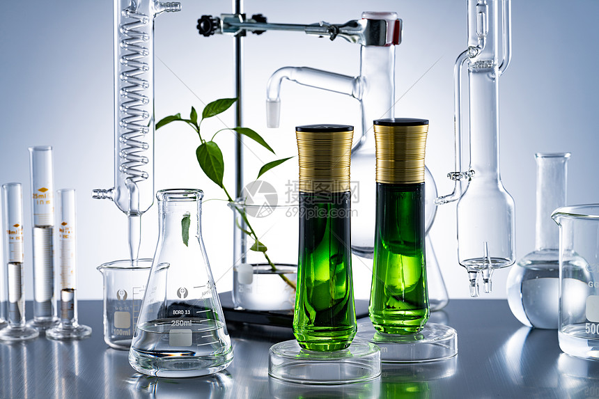 实验室里的玻璃器皿高清图片下载-正版图片507614902-摄图网