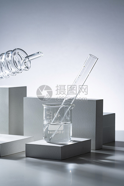 实验室的玻璃器皿高清图片下载-正版图片507614994-摄图网