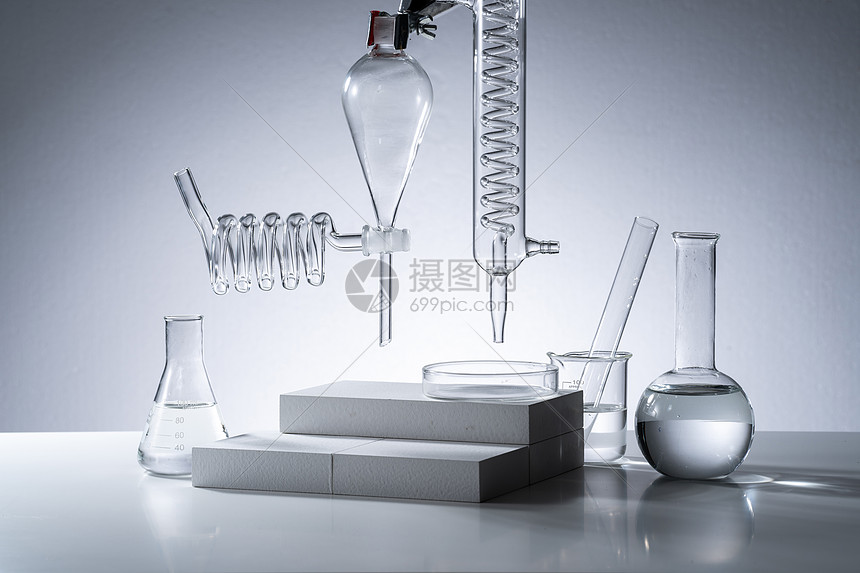 实验室的玻璃器皿高清图片下载-正版图片507614997-摄图网