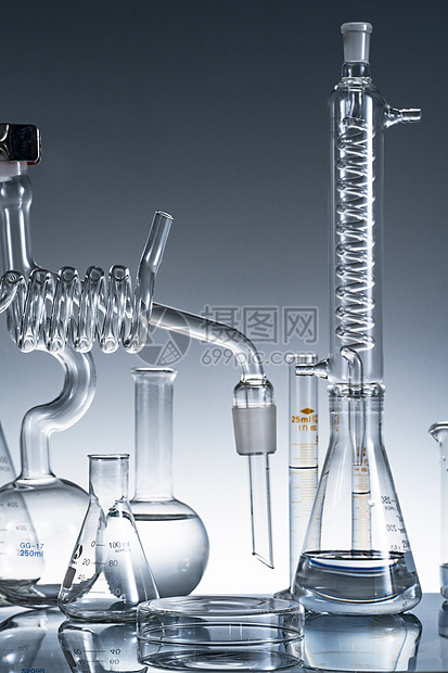 实验室的玻璃器皿高清图片下载-正版图片507615014-摄图网