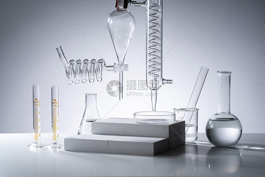 实验室的玻璃器皿高清图片下载-正版图片507615030-摄图网