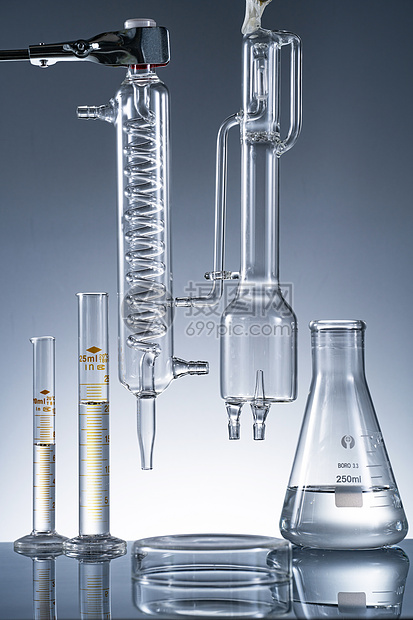 实验室的玻璃器皿高清图片下载-正版图片507615031-摄图网