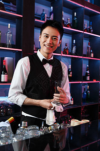 酒吧调酒师高清图片下载-正版图片507674229-摄图网