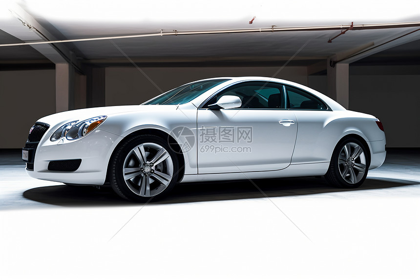 4S店白色轿车高清图片下载-正版图片600151129-摄图网