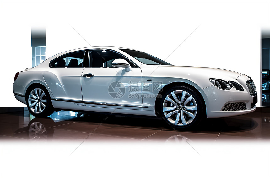 白色轿车高清图片下载-正版图片600151130-摄图网
