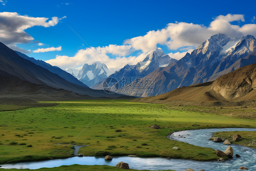 高山草原的风景高清图片下载-正版图片600257079-摄图网