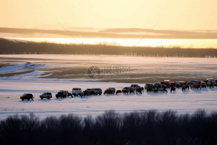 汽车在草原上高清图片下载-正版图片600258302-摄图网