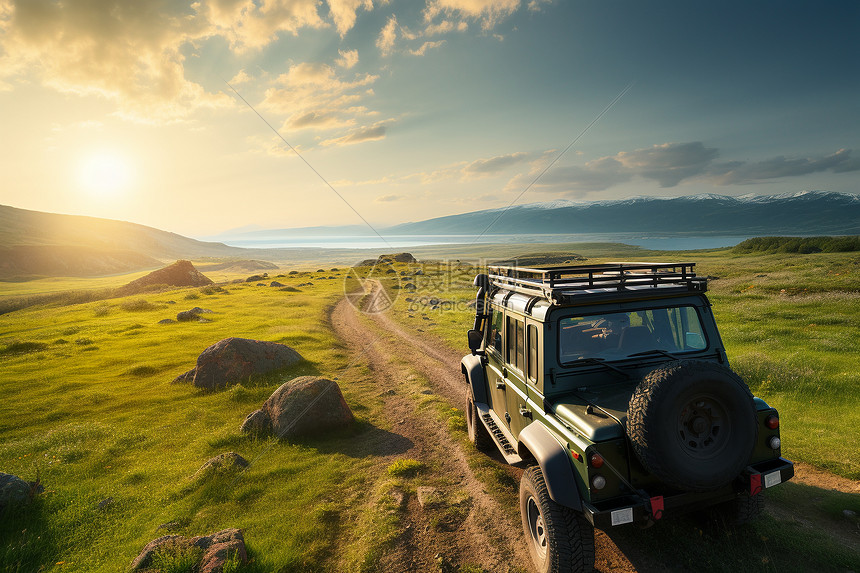 夏季草原中出行的吉普车高清图片下载-正版图片600553695-摄图网