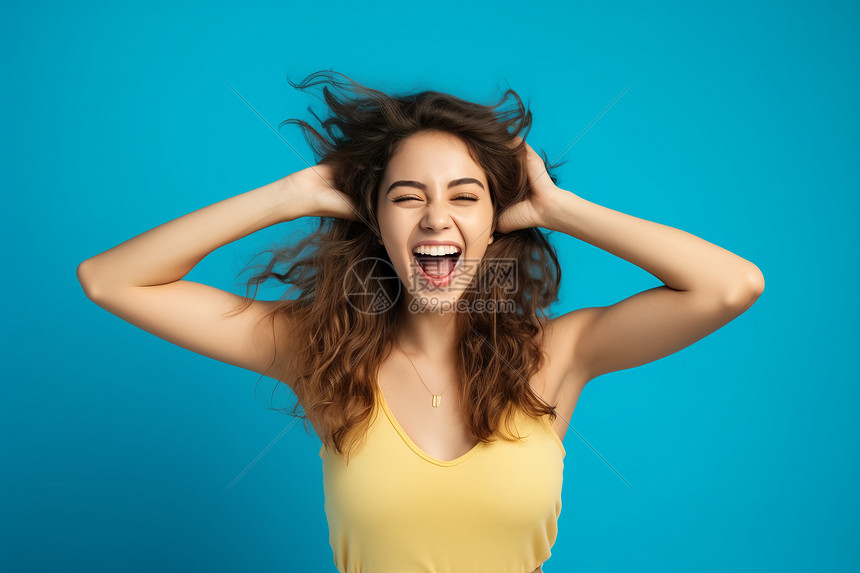 尖叫惊喜的年轻女子高清图片下载-正版图片600654763-摄图网