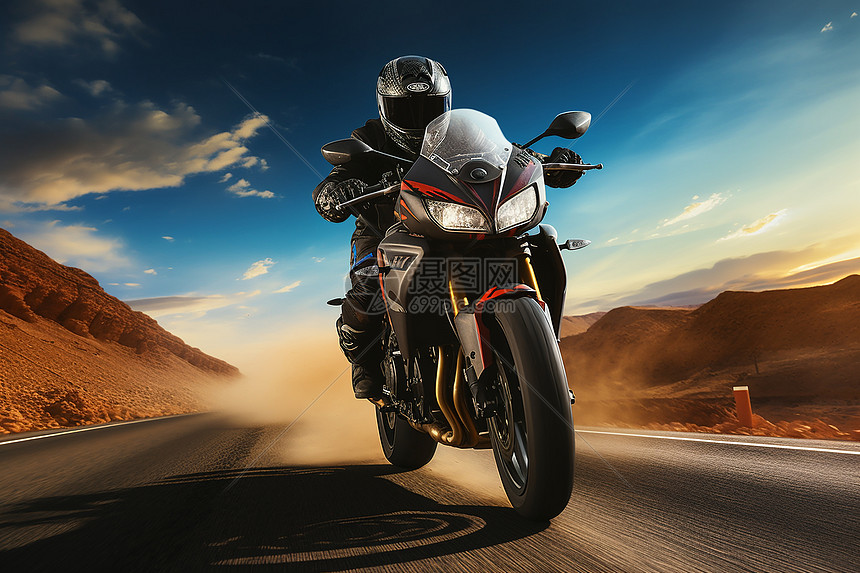 沙漠中一人骑着摩托车高清图片下载-正版图片600799809-摄图网