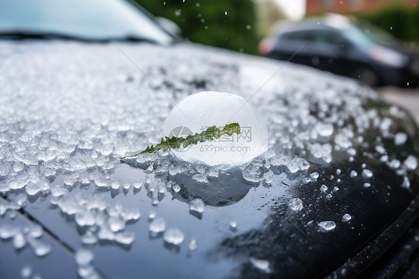 汽车前盖上的冰雹高清图片下载-正版图片600985000-摄图网
