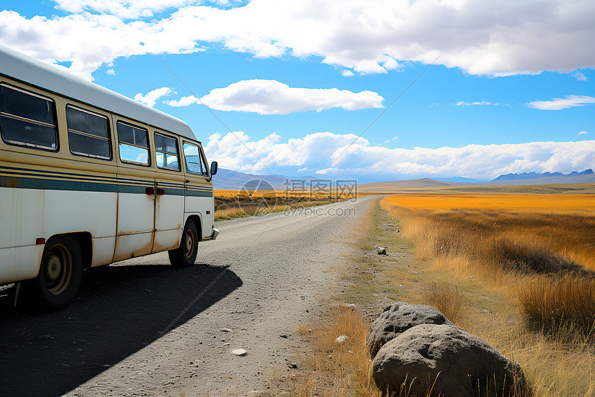 草原上的汽车高清图片下载-正版图片601021762-摄图网