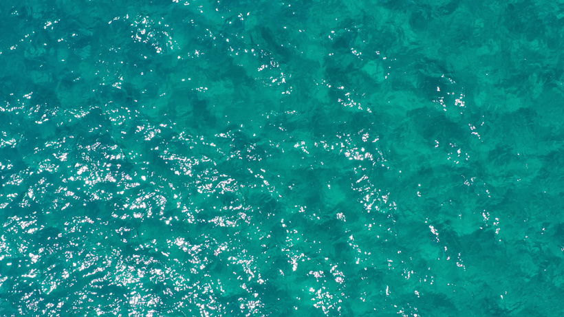 平静清澈的海水背景平静的海水背景完美清澈的蓝色绿松石mov格式视频下载_正版视频编号3902116-摄图网