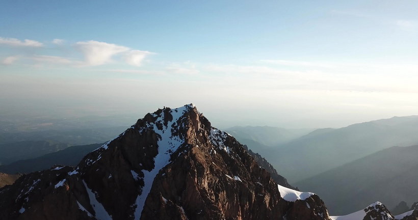巨大的雪山mp4格式视频下载_正版视频编号3910565-摄图网