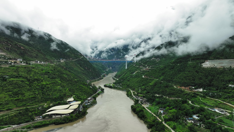 4K云南省香格里拉市金沙江大桥mov格式视频下载_正版视频编号3614020-摄图网