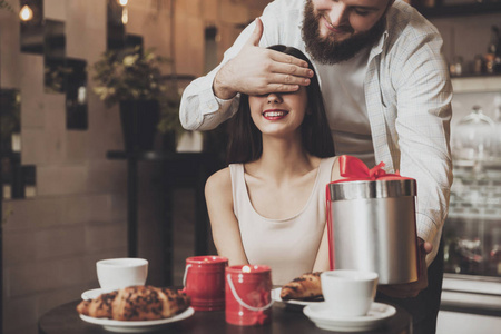 surprise图片-surprise素材-surprise插画-摄图新视界