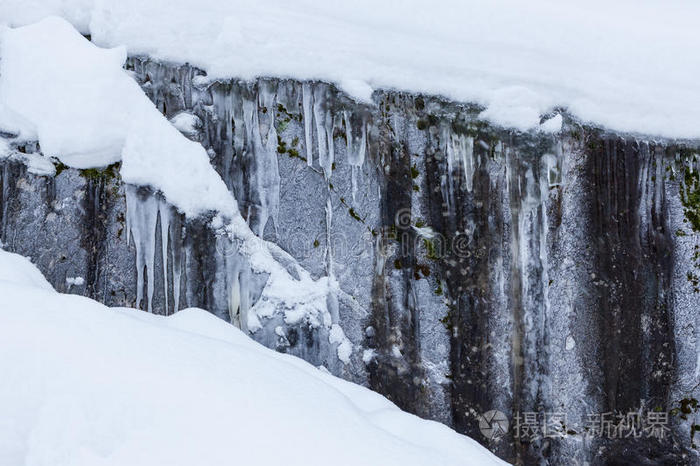 森林 自然 纹理 冬天 岩石 雾凇 寒冷的 冰柱 结冰 冰冷的照片-正版商用图片23apps-摄图新视界